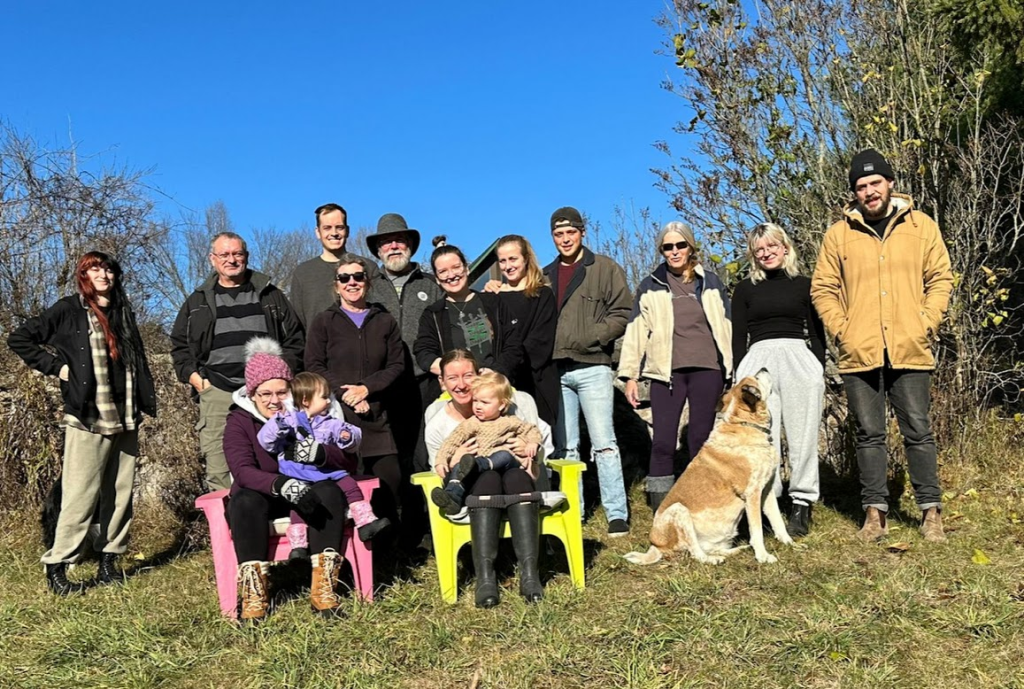 The Ingram cousins visit the Farm – mathewingram.com/work