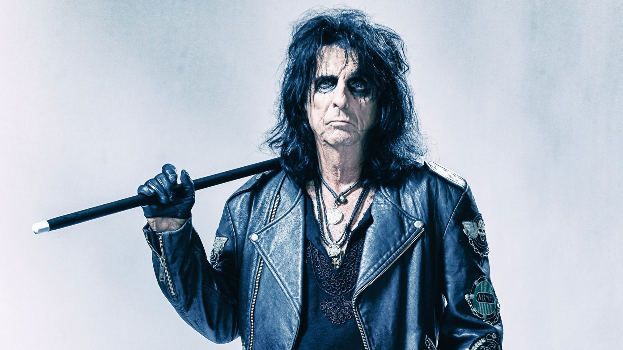 If Groucho Marx couldn’t sleep he would ask Alice Cooper over ...
